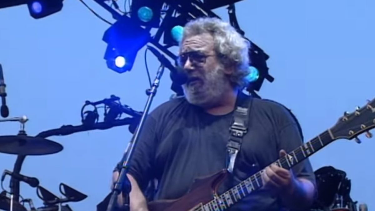 Grateful Dead Selects Memorable 1973 Show For ‘Dave’s Picks Vol. 54’
