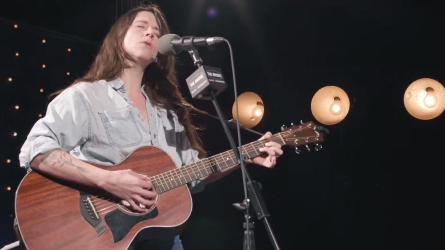 Waxahatchee Performs ‘Fire’ Live For ‘909 In Studio’