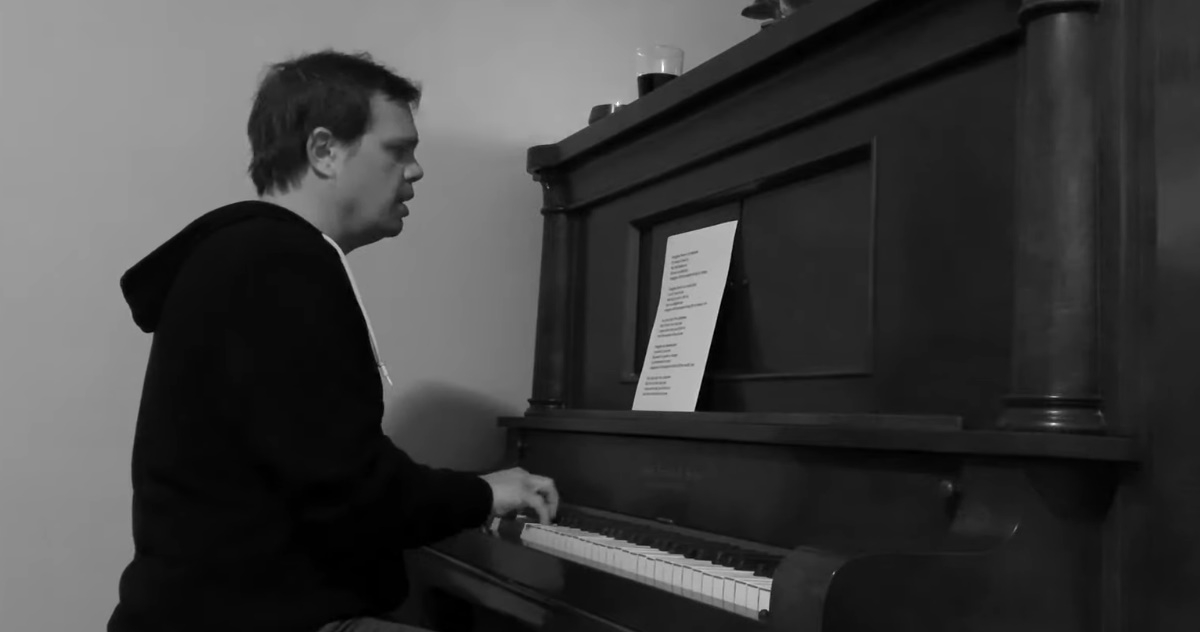 Umphrey’s McGee’s Brendan Bayliss Covers ‘Imagine’