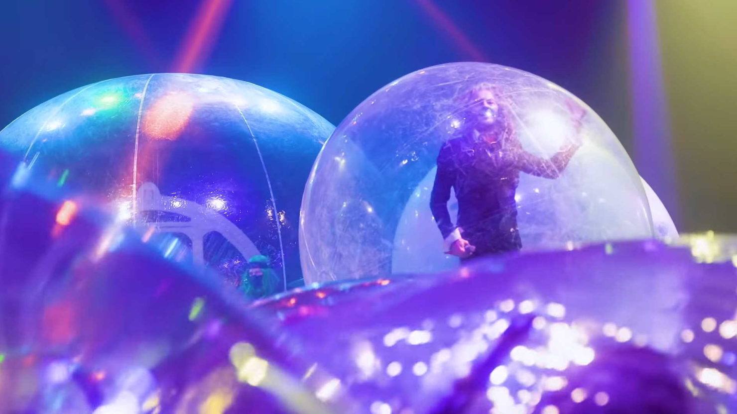The Flaming Lips Confirm April 2021 Space Bubble Concert & Release ‘At ...