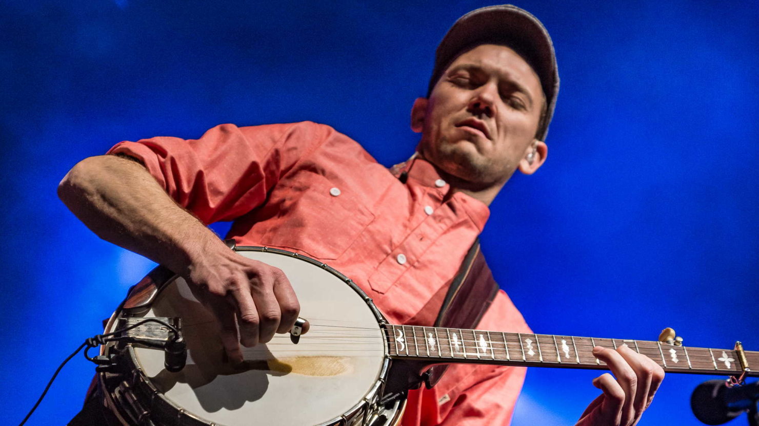 The Infamous Stringdusters’ Chris Pandolfi Releases ‘Astral Plane’ Single