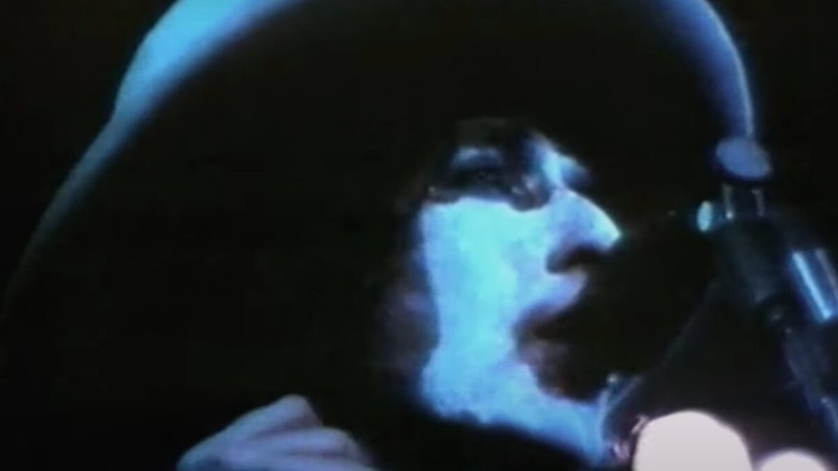 Bob Dylan Covers ‘That Old Black Magic’ In Denver
