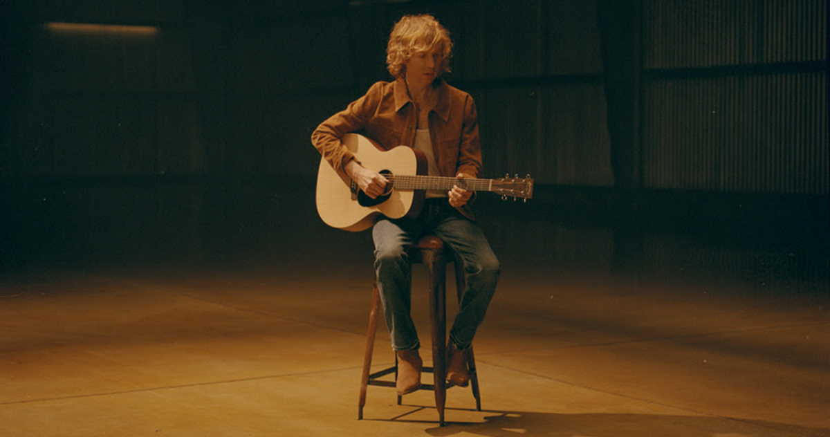 Beck Releases Neil Young Cover ‘Old Man’