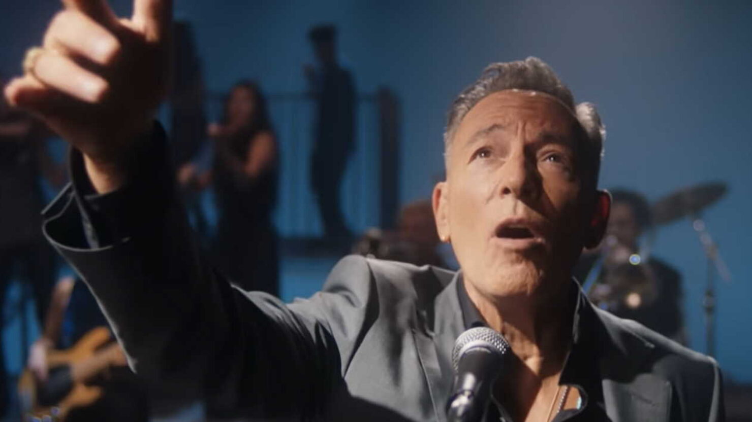 Bruce Springsteen Has Sweet Sounds Comin’ Down On Commodores’ ‘Nightshift’ Cover
