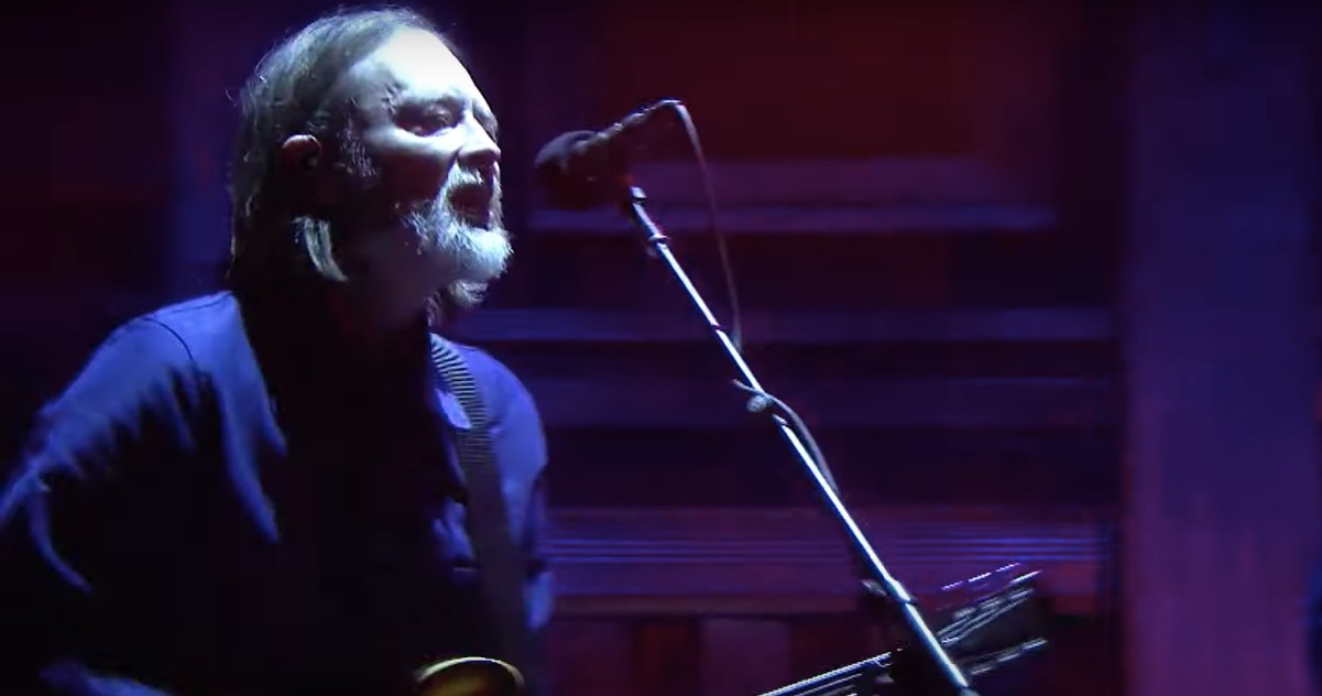 The Smile Perform ‘You Will Never Work In Television Again’ On Late ...