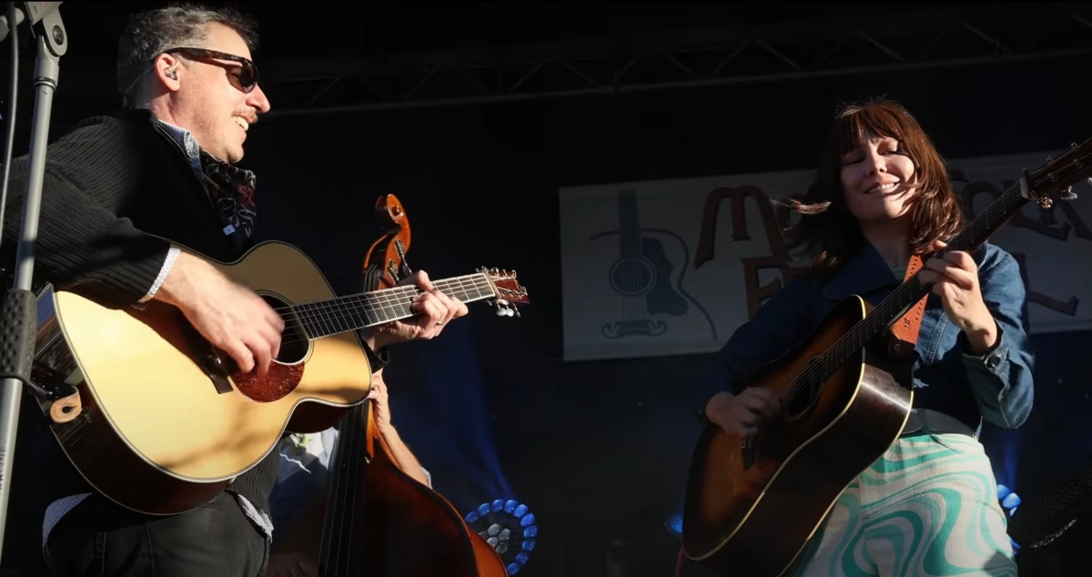 Watch Grammy Nominees The Infamous Stringdusters & Molly Tuttle Perform ...
