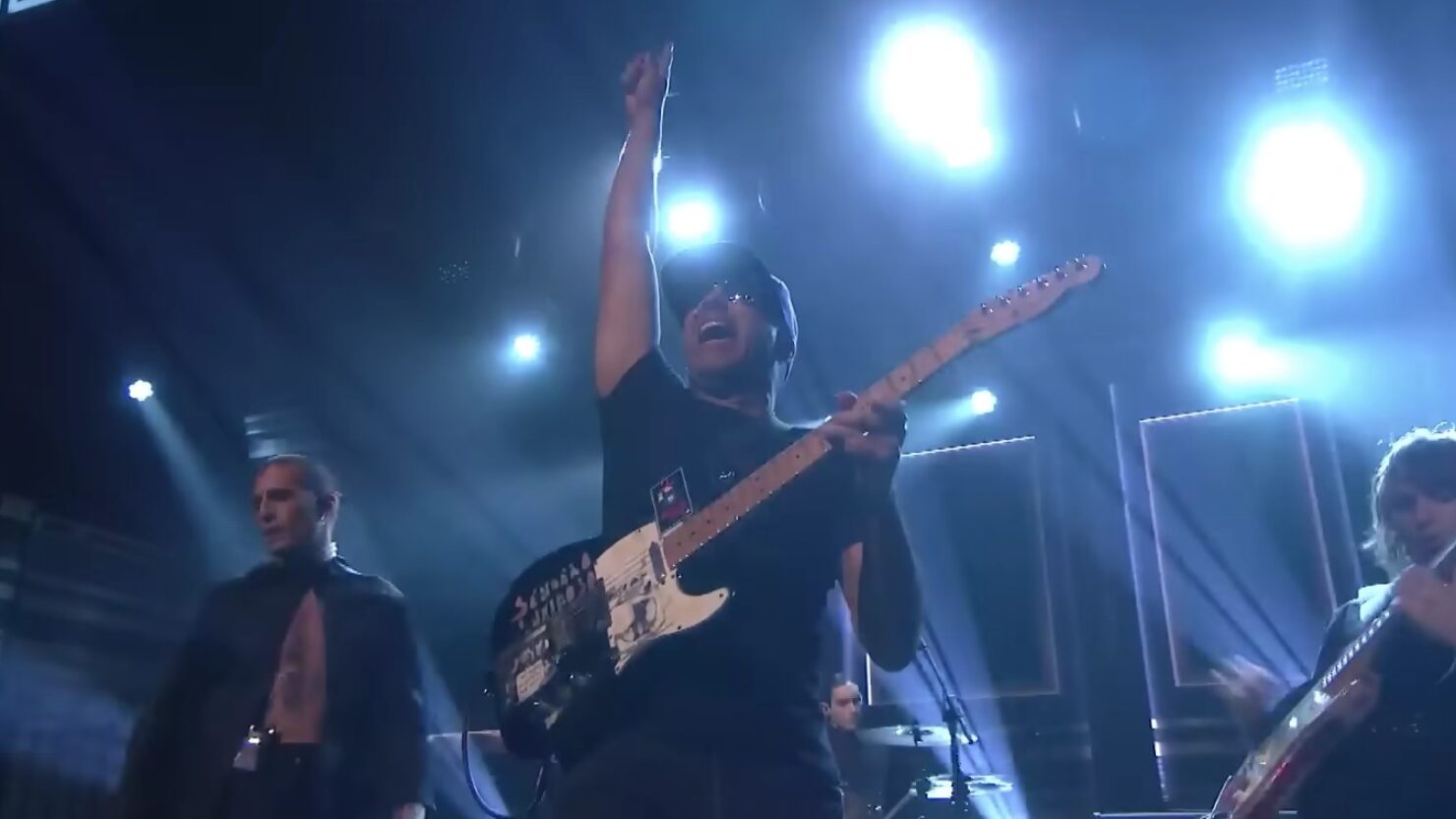 See Måneskin ‘Gossip’ With Tom Morello On ‘Fallon’ See Måneskin ‘Gossip’ With Tom Morello On ‘Fallon’