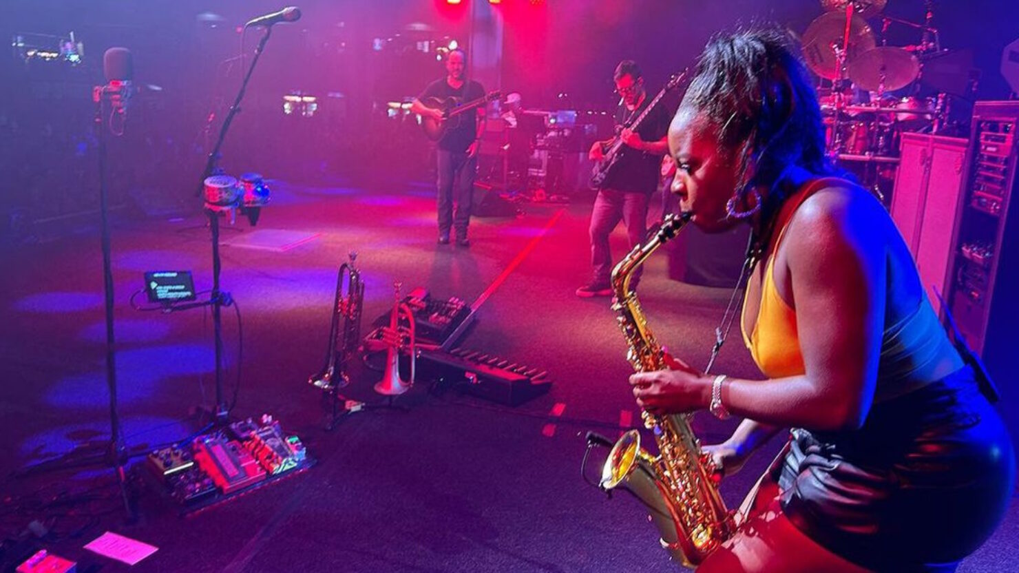 Watch Jazz Saxophonist Tia Fuller Join Dave Matthews Band In New Hampshire