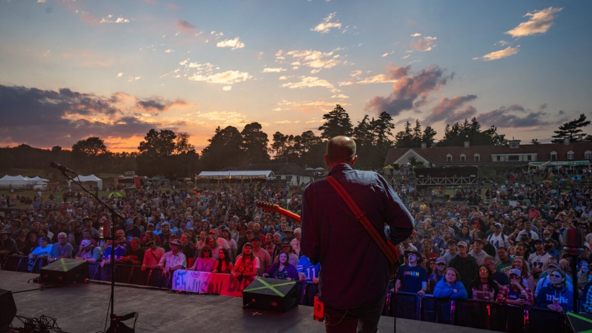 Borderland Festival Brings Together Dawes, moe., Goose, Trey Anastasio ...