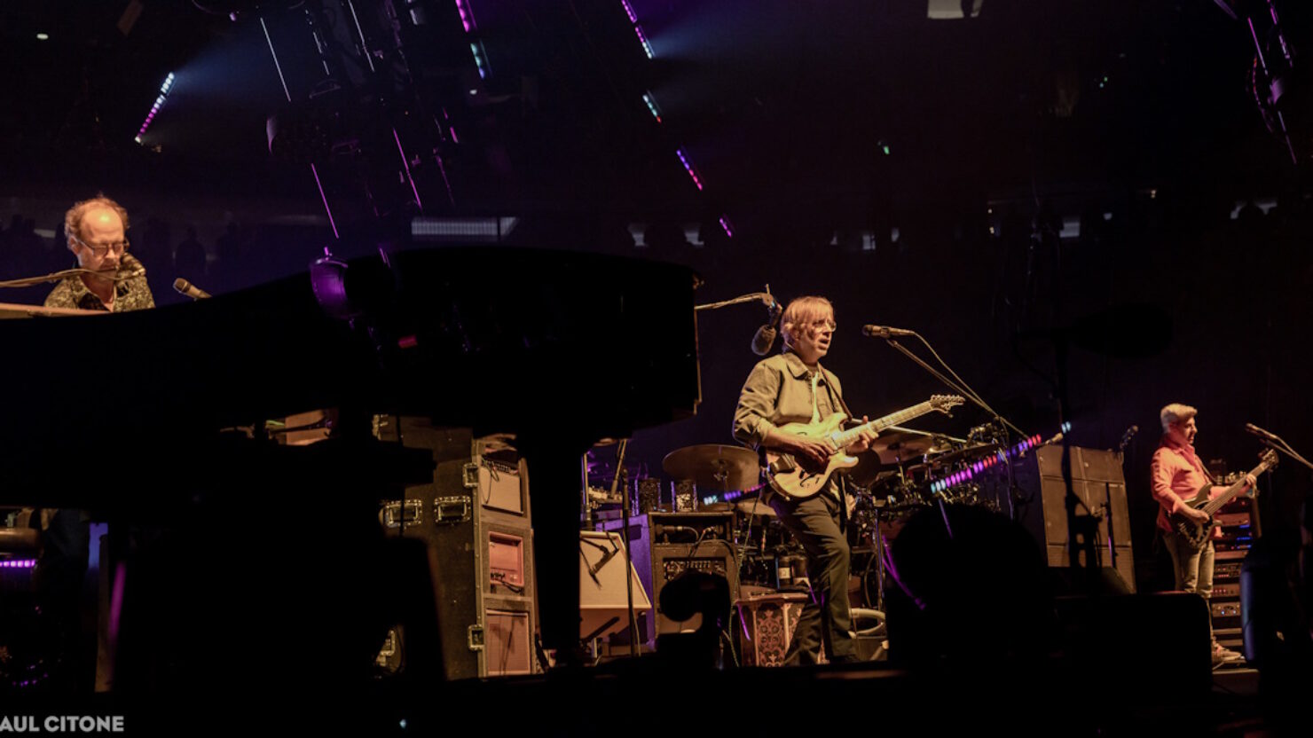 Phish Keeps New Year's Run 2023 Rolling At Madison Square Garden