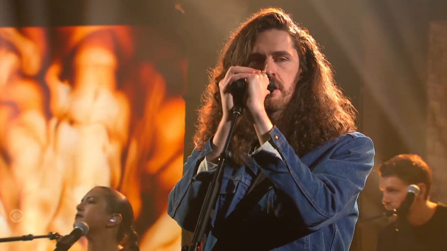 Watch Hozier Perform Chart-Topping Hit 'Too Sweet' On 'Colbert'
