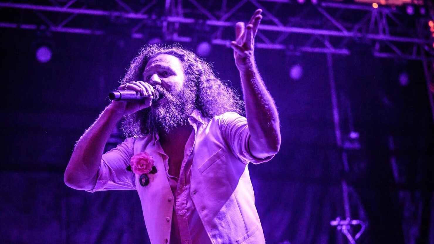 My Morning Jacket Welcomes Dave Simonett & Debuts Carpenters Covers At ...