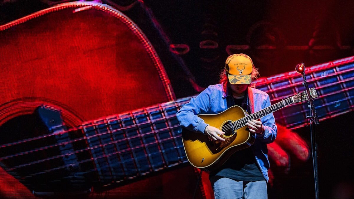 Billy Strings Covers ‘King Of The Hill’ Theme For Show’s Return