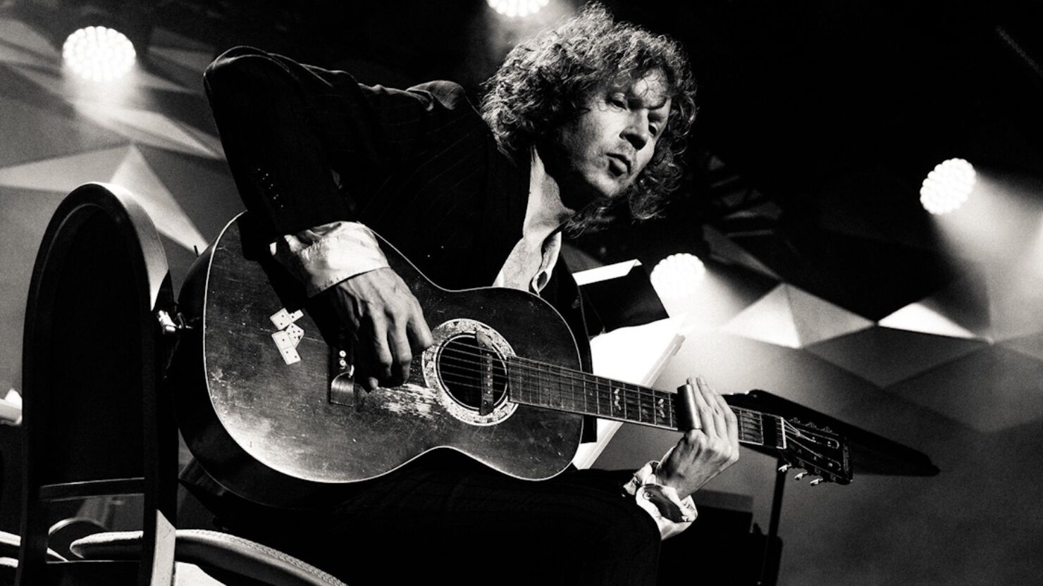 Beck Plays 1st ‘Ozzy’ Since 1997 To Honor Osbourne At Ravinia