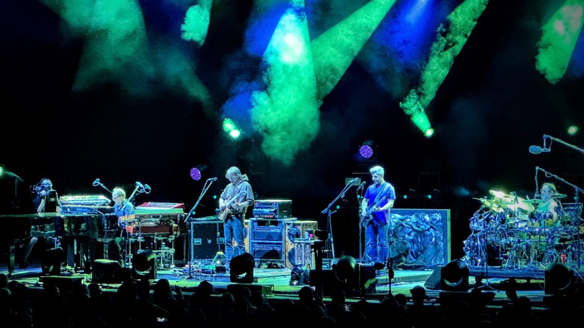 NYE At MSG: Phish Confirms 2025 New Year's Eve Run At Madison Square Garden