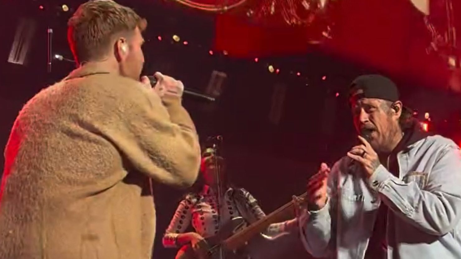 Alex Warren & Jelly Roll Perform ‘Bloodline’ At Hot 99.5 Jingle Ball 2025