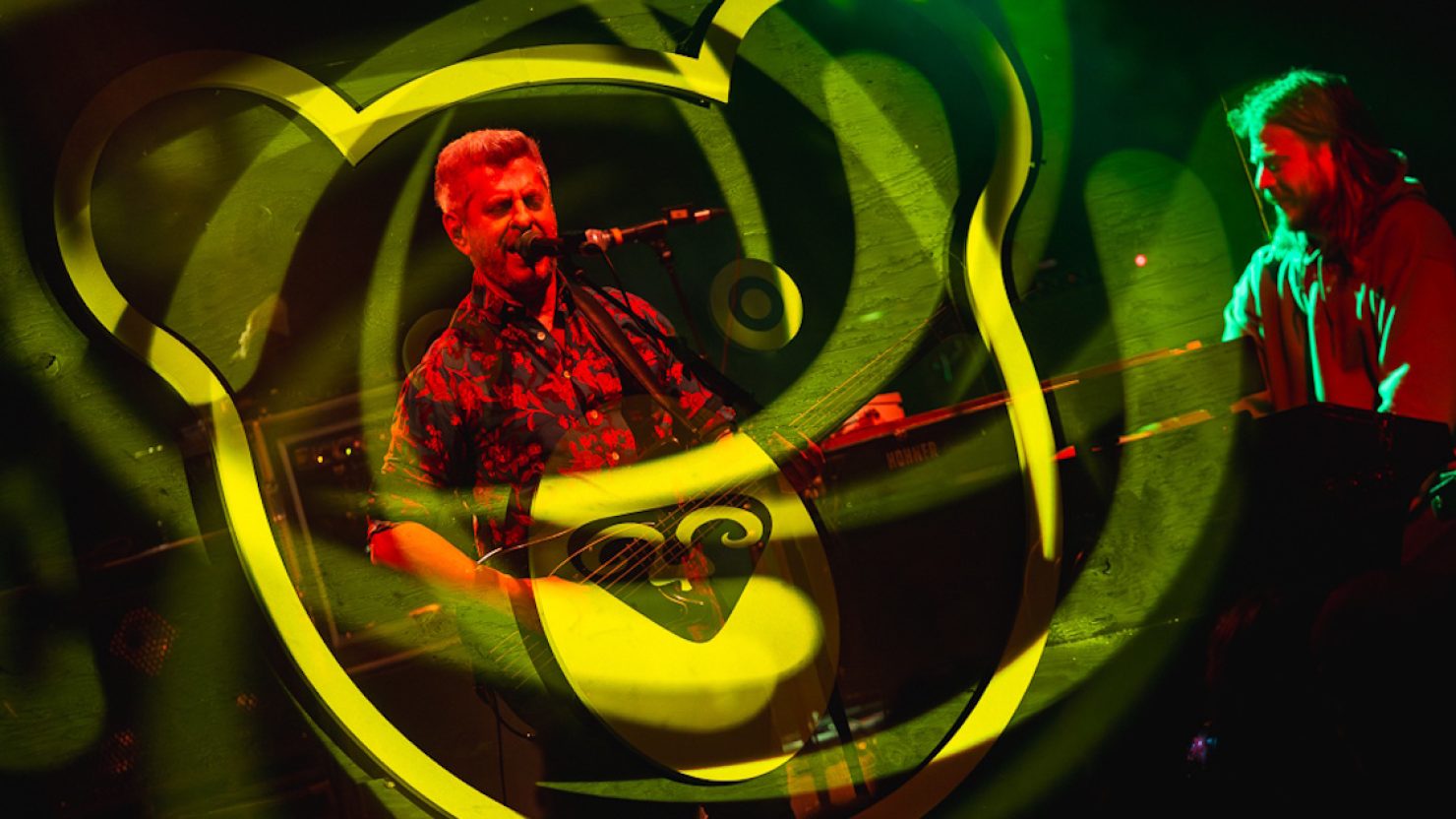 Mike Gordon Reunites With Marco Benevento & Offers Debuts At Solo Tour ...