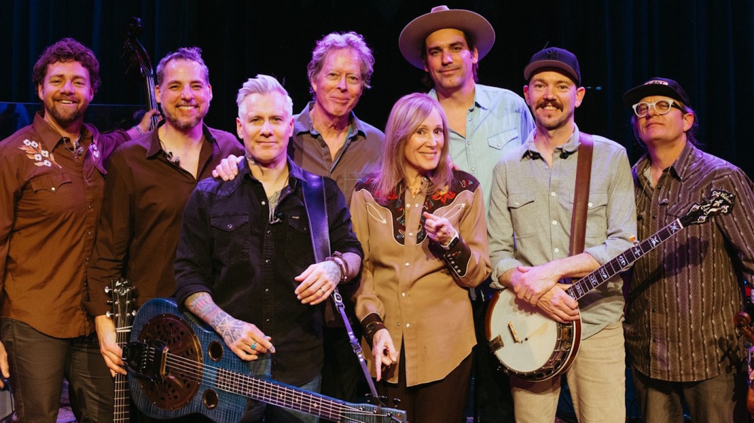 The Infamous Stringdusters & Daniel Rodriguez Cover 'Man Smart, Woman ...